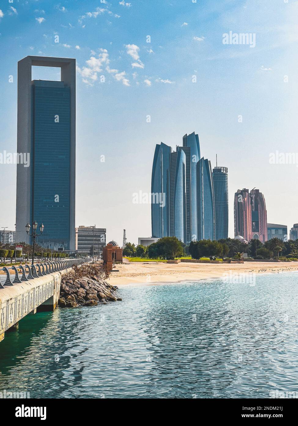Abu Dhabi Corniche promenade in Al Marina, cycle and pedestrian ...