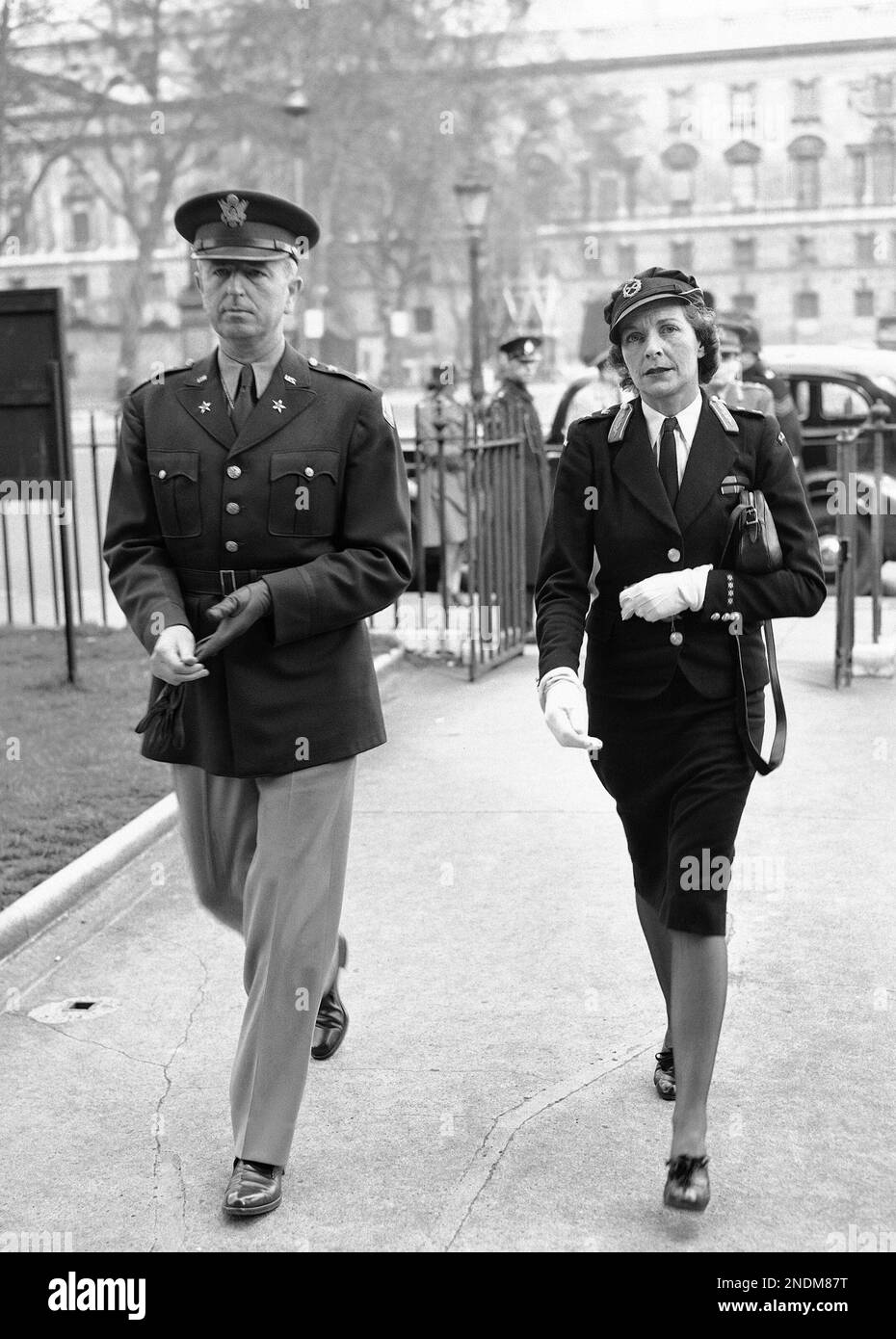 Lady Edwina Mountbatten arriving at St. Margaret’s Church, Westminster ...