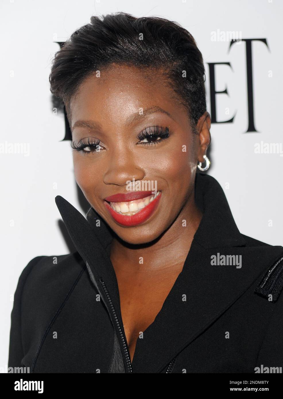 Singer Estelle attends amfAR's 'New York Inspiration Gala' celebrating ...