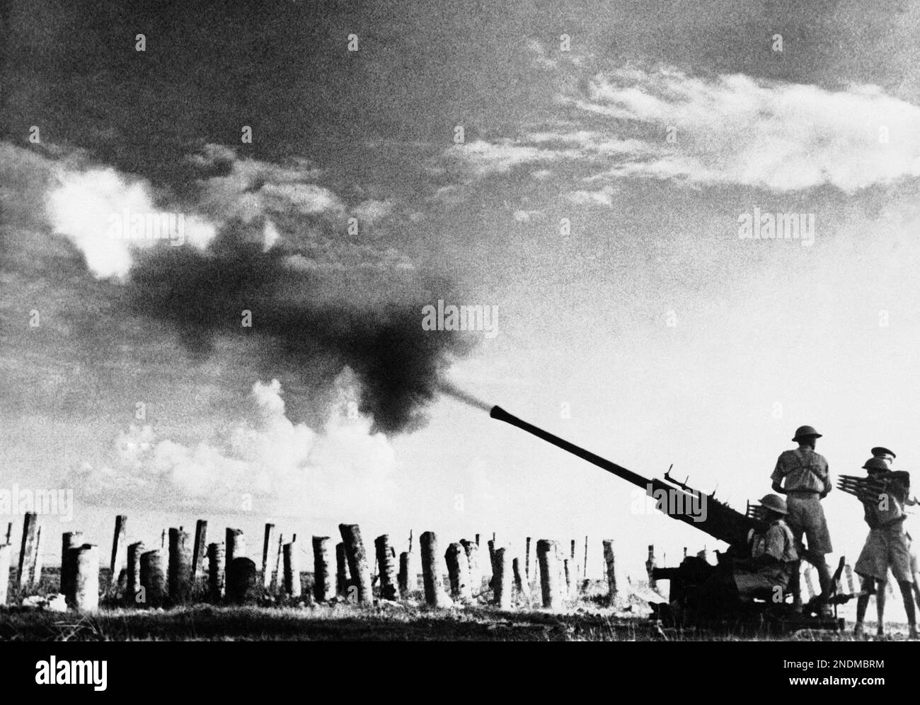 Indian gunners firing bofors AC.AC. anti-aircraft guns proven for their ...