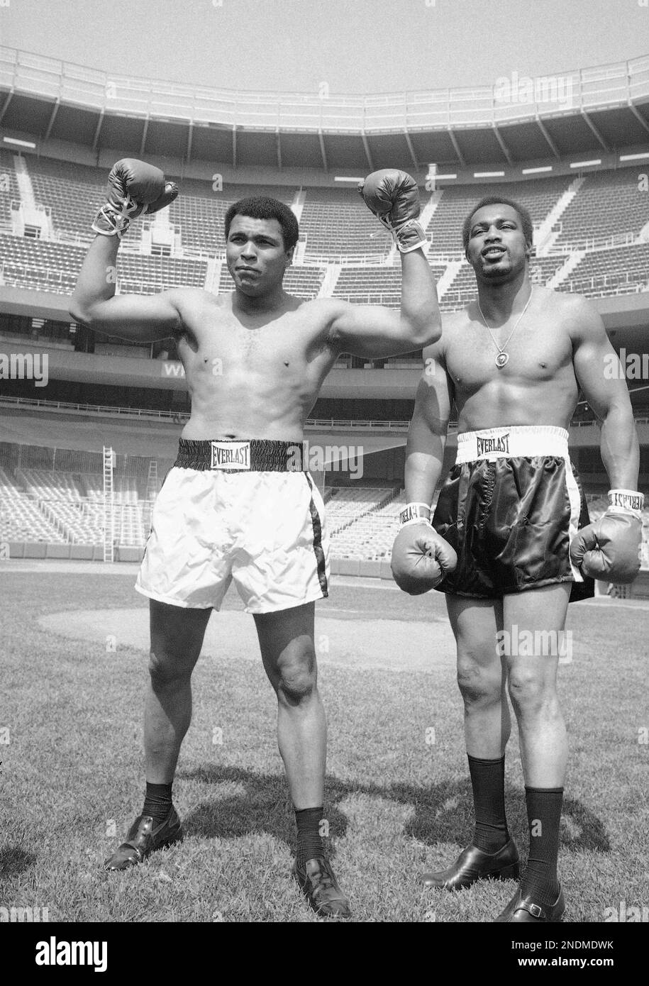 FILE - In this June 3, 1976, file photo, Muhammad Ali, left, and Ken ...