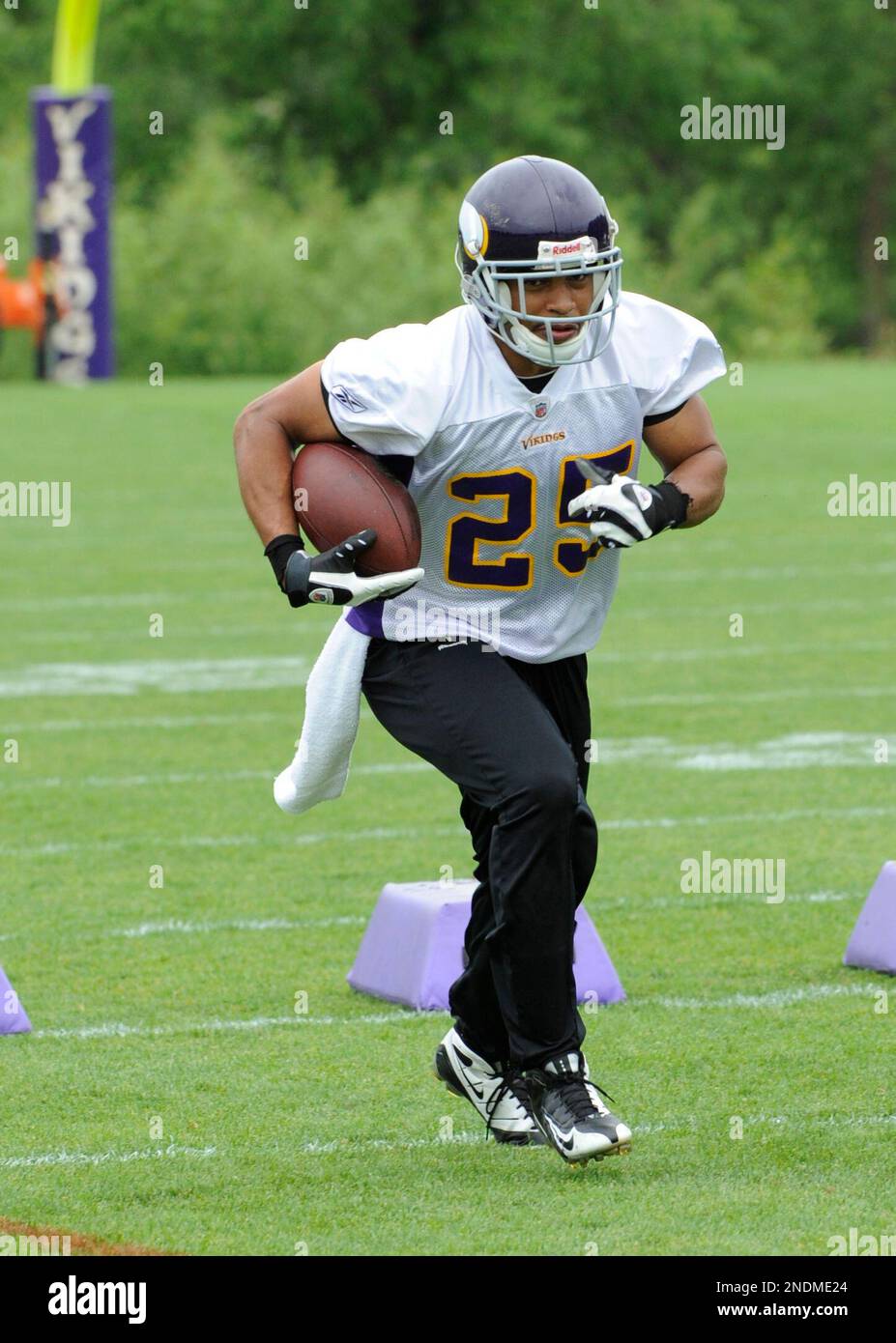 Minnesota Vikings safety Tyrell Johnson goes through drills during NFL ...