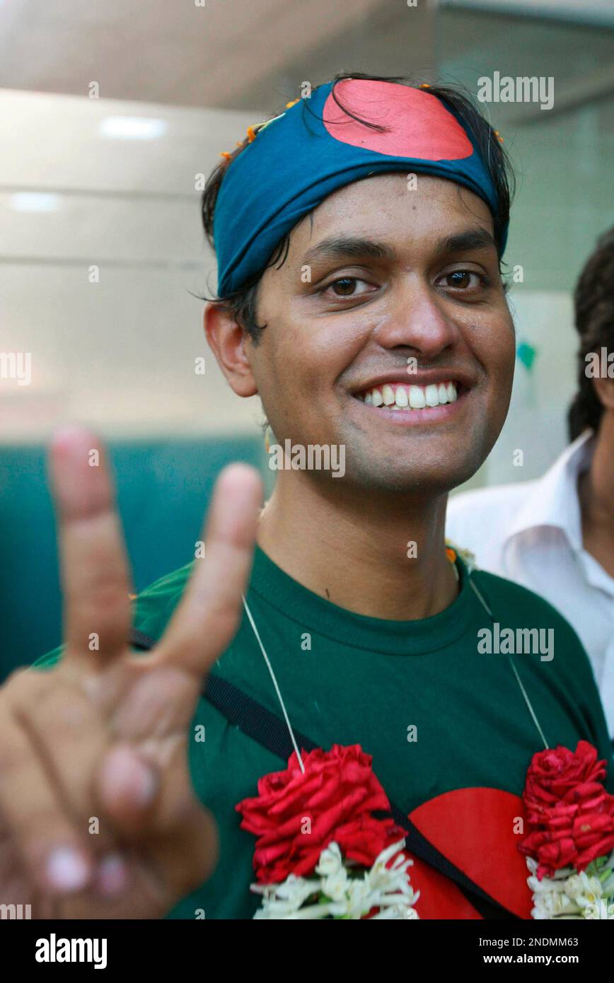 Bangladesh's Musa Ibrahim, first Bangladeshi to climb Mount Everest ...