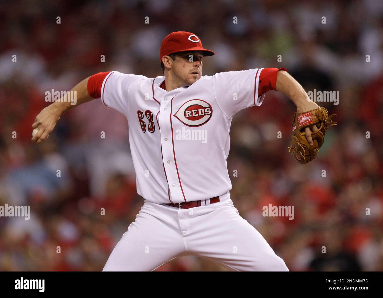 Cincinnati Reds starting pitcher Sam LeCure in action against the ...