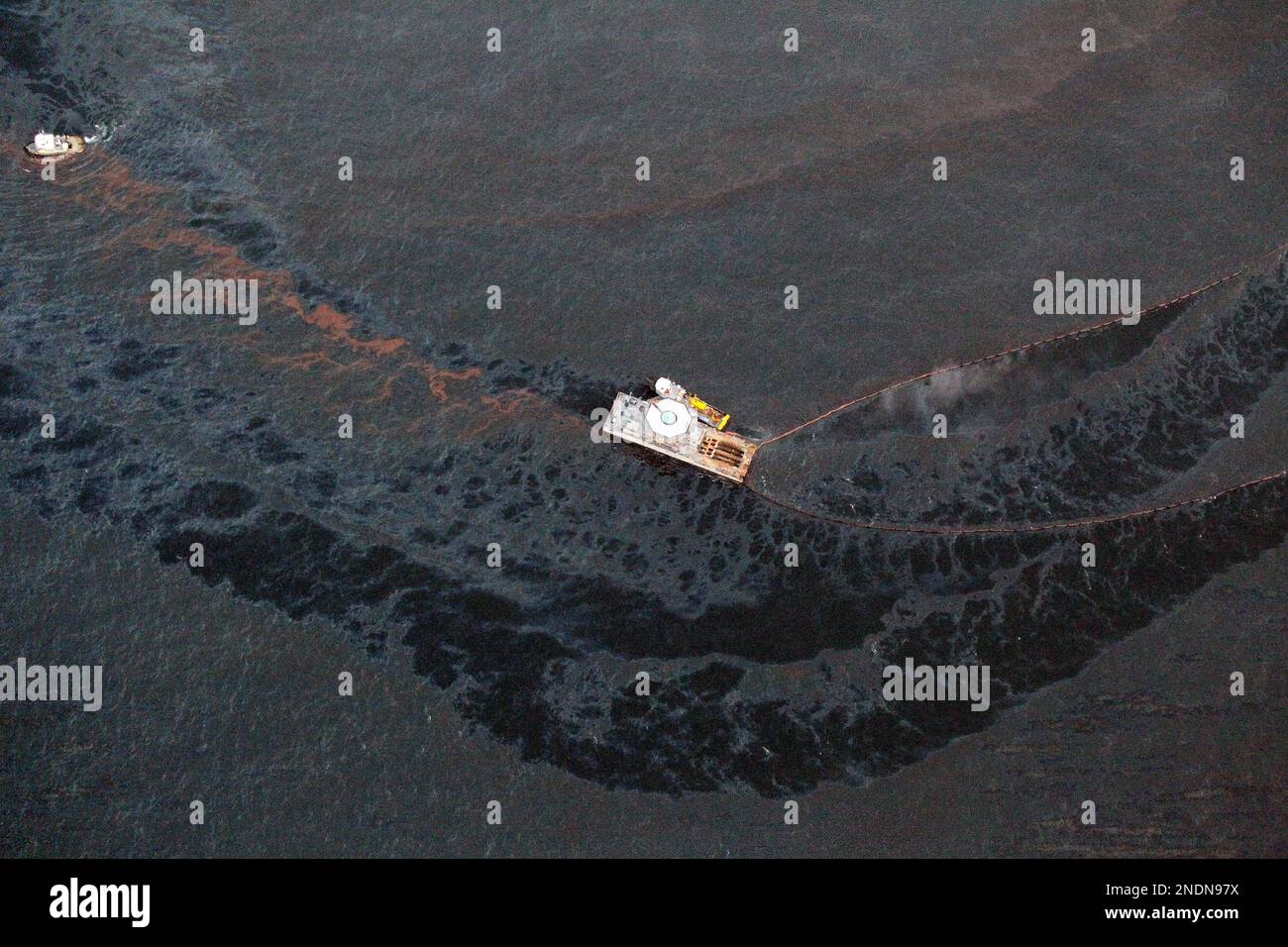 Support vessels skim oil in the Gulf of Mexico, La., Tuesday, May 4 ...