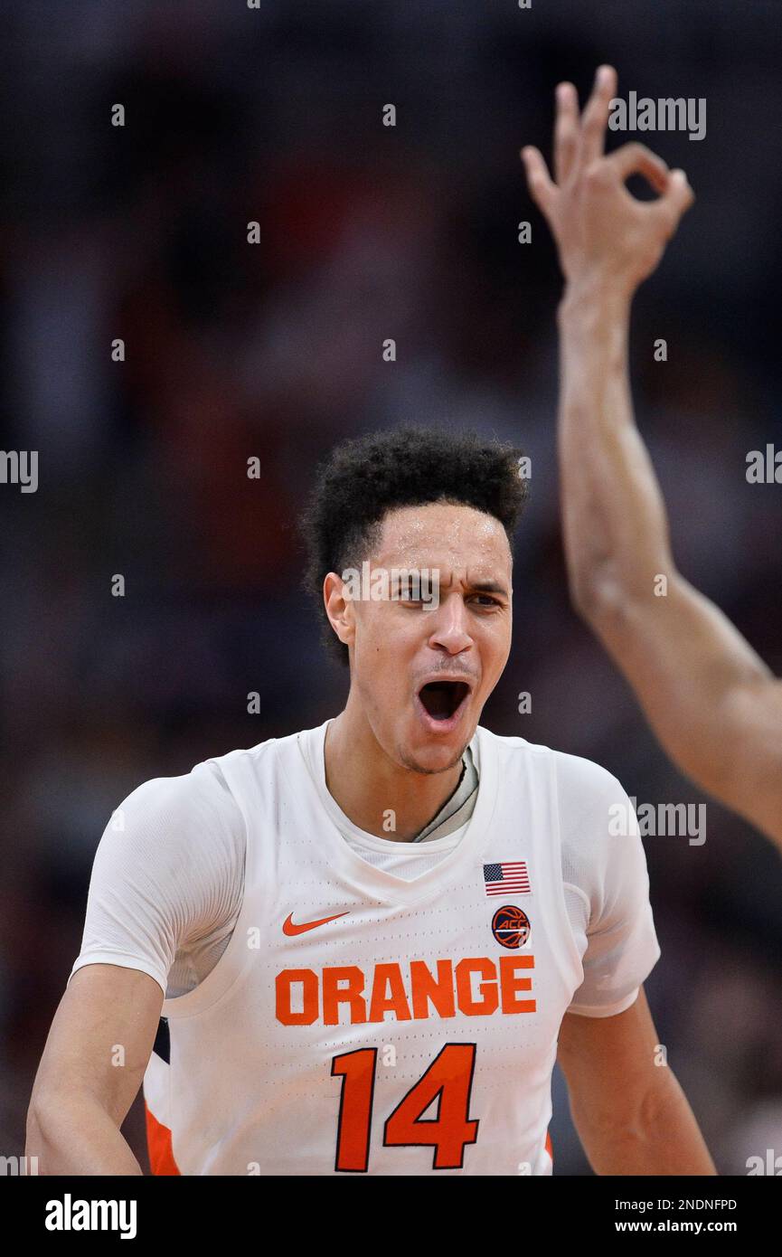 Syracuse center Jesse Edwards (14) reacts during the second half of an ...