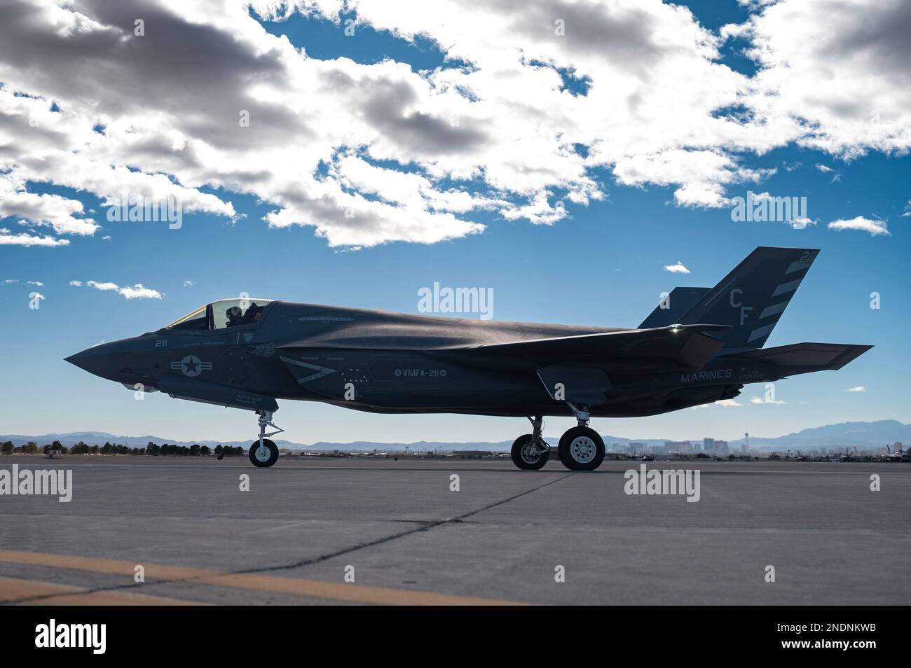 An F-35B Lightning II assigned to Marine Fighter Attack Squadron 211 ...