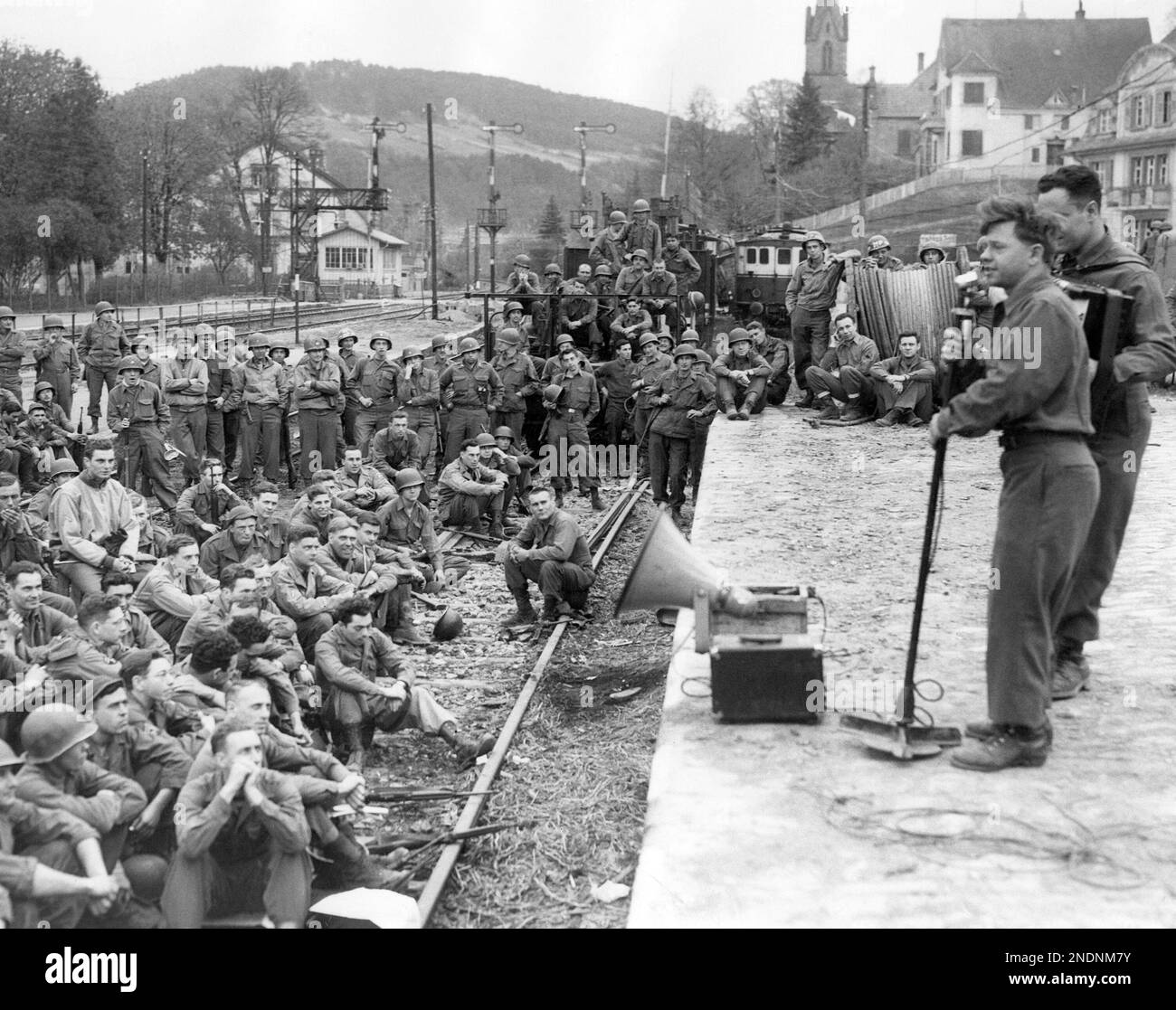 Pfc. Mickey Rooney and Pfc. Mario Pieroni of Guesada, San Francisco ...