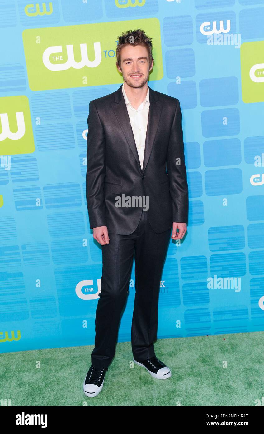 Actor Robert Buckley arrives at The CW network upfront presentation at ...