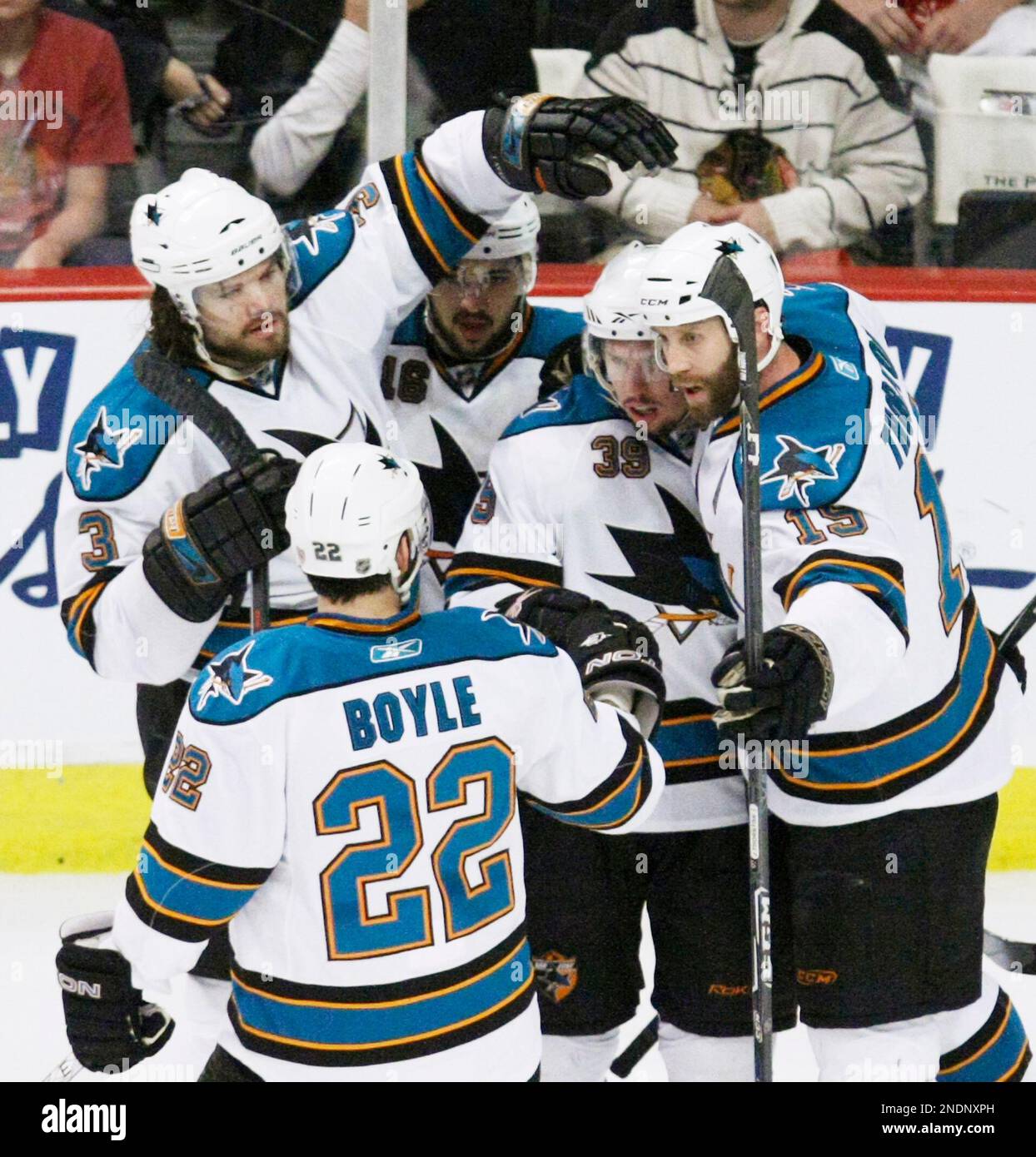 San Jose Sharks center Logan Couture (39) celebrates his goal against ...