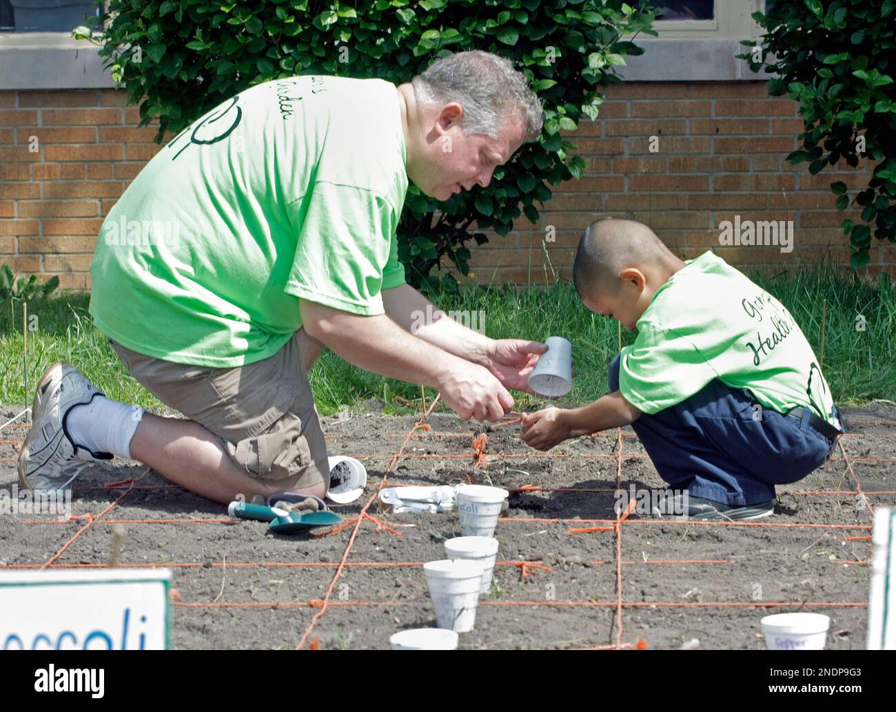 Gompers Elementary School students plant a "Made In Michigan" Learning ...