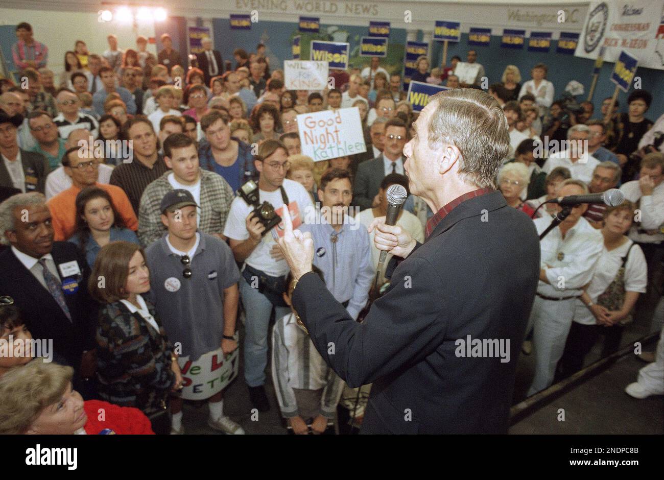 California Gov. Pete Wilson speaks to a crowd at a Republican rally ...