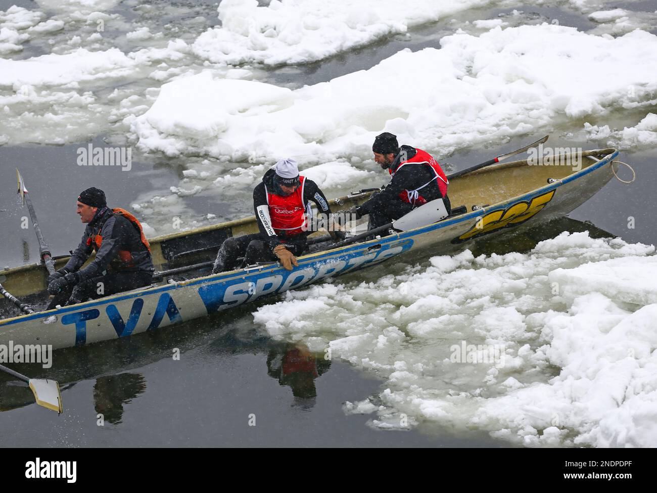 Quebec, Canada - February 5, 2023 : This is the Quebec Ice Canoe Race ...