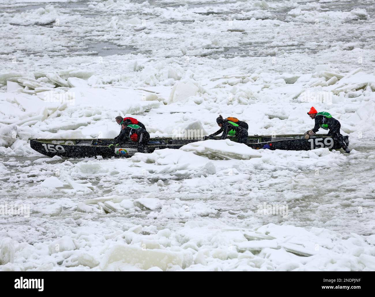 Quebec, Canada - February 5, 2023 : This is the Quebec Ice Canoe Race ...