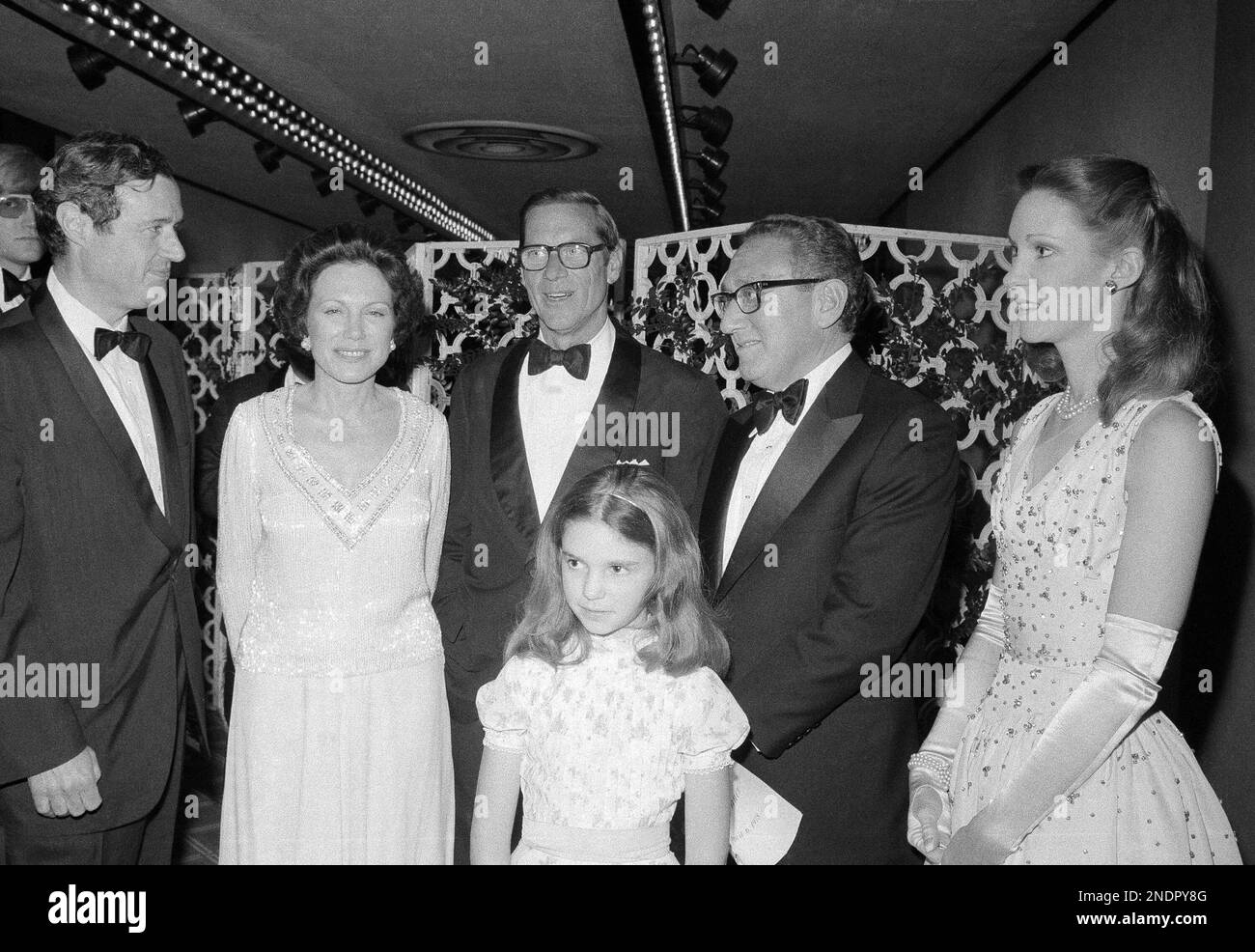 Henry Kissinger chats with his fellow guests at the 1978 Eisenhower ...