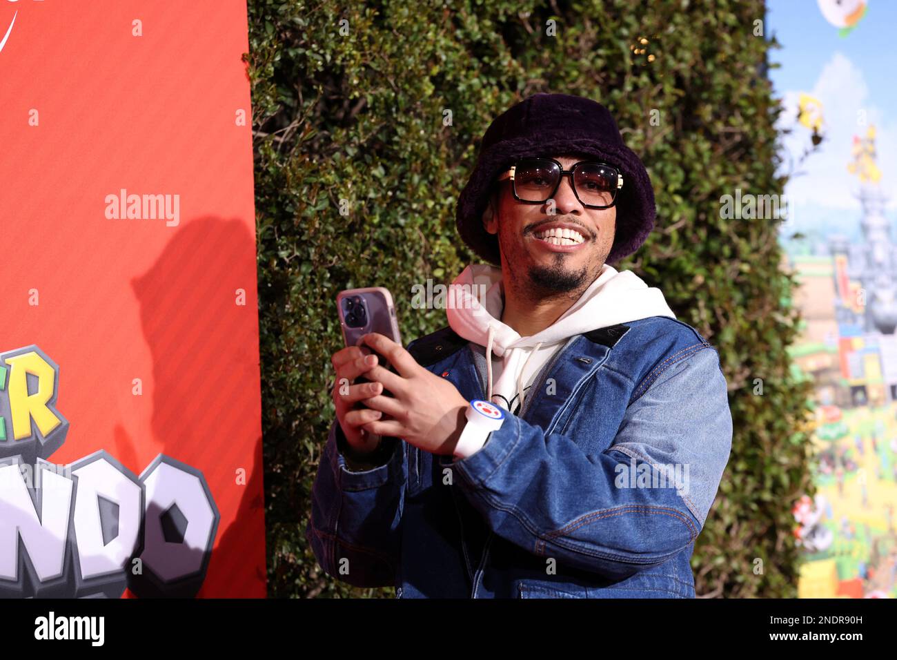 Super mario world california hi-res stock photography and images - Alamy