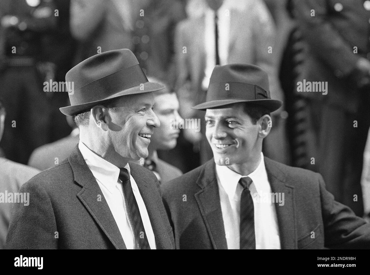Frank Sinatra, left, plays the title role in the film "The Detective ...