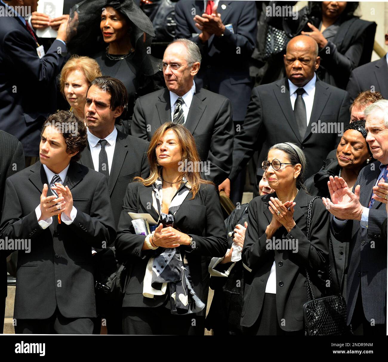 The daughter of Lena Horne, Gail Lumet-Buckley, second right, and grand ...
