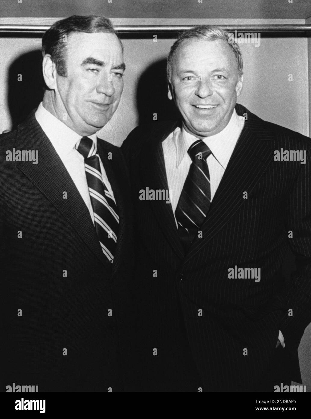 New York Governor Hugh Carey visits Frank Sinatra backstage at the Uris ...