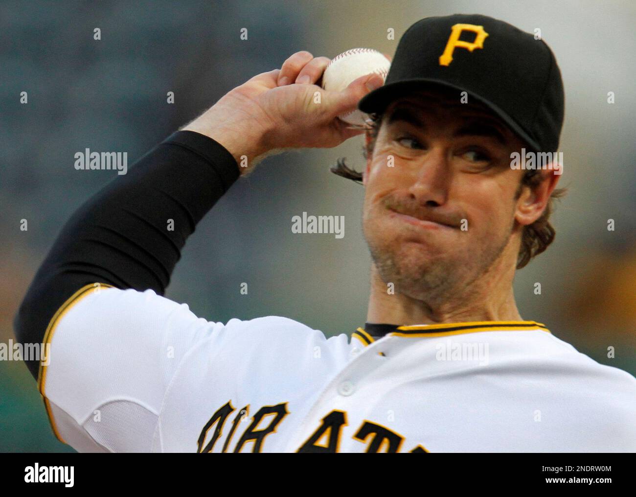 Pittsburgh Pirates pitcher Ross Ohlendorf throws in the first inning ...