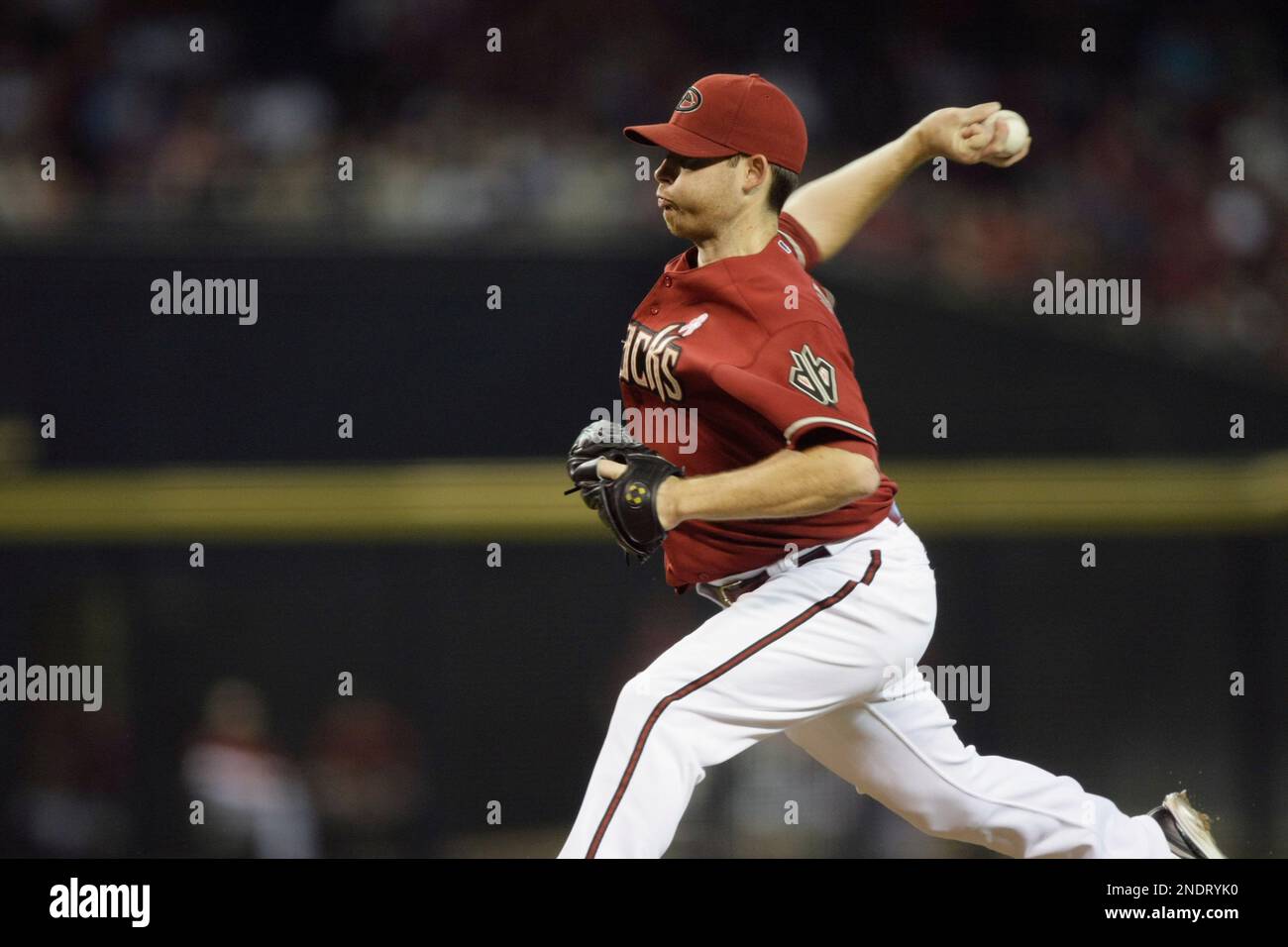 Arizona Diamondbacks pitcher Ian Kennedy delivers a pitch against the ...