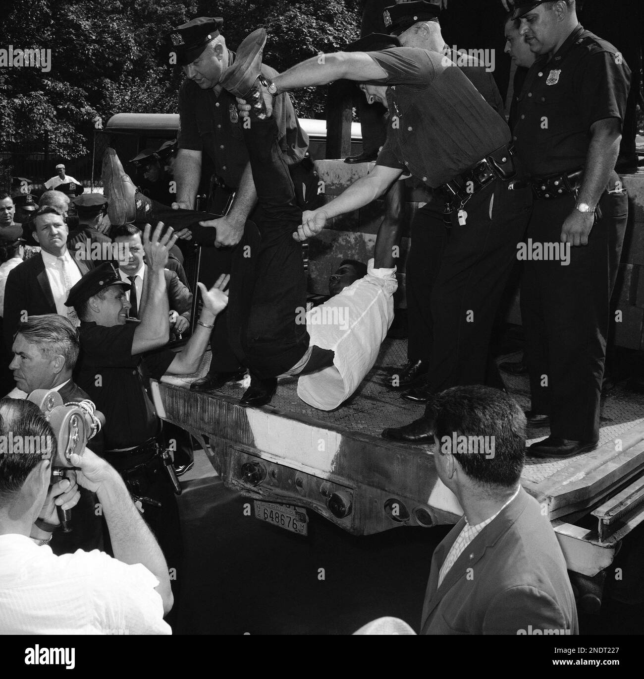 Carrying police officer uniform on duty hi-res stock photography and ...