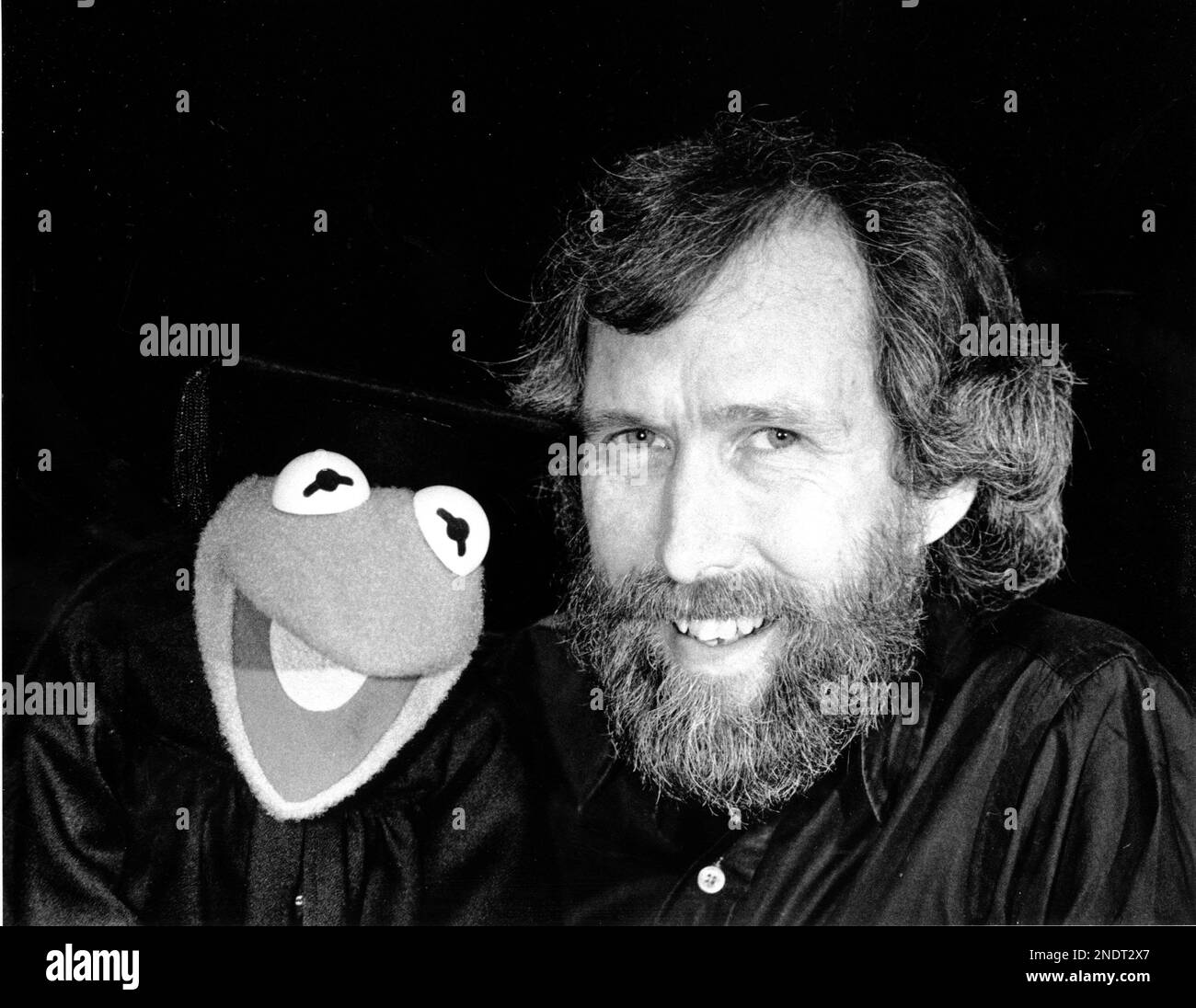 Jim Henson and his Muppet Kermit the Frog pose at Harvard University in ...