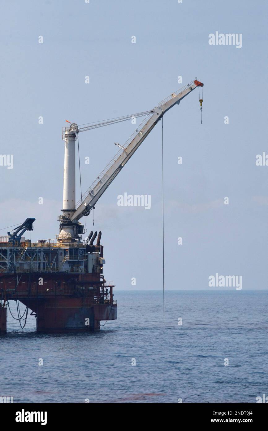 The crane that is lowering the containment device from the Q4000 is ...