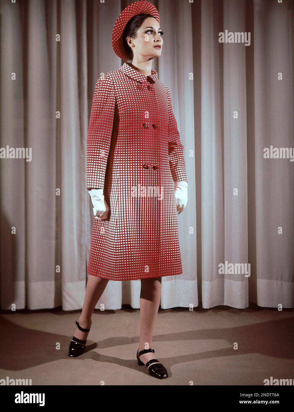 Young girls coat of white gabardine printed with small cherry-red ...