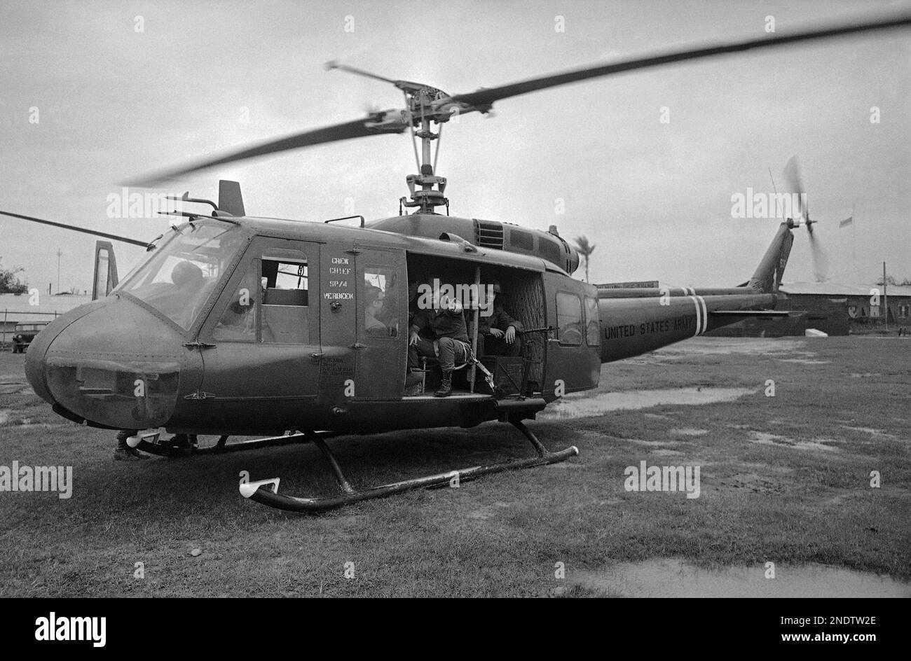 U.S. Army First Lt. William Calley, center, flashes the peace sign from ...