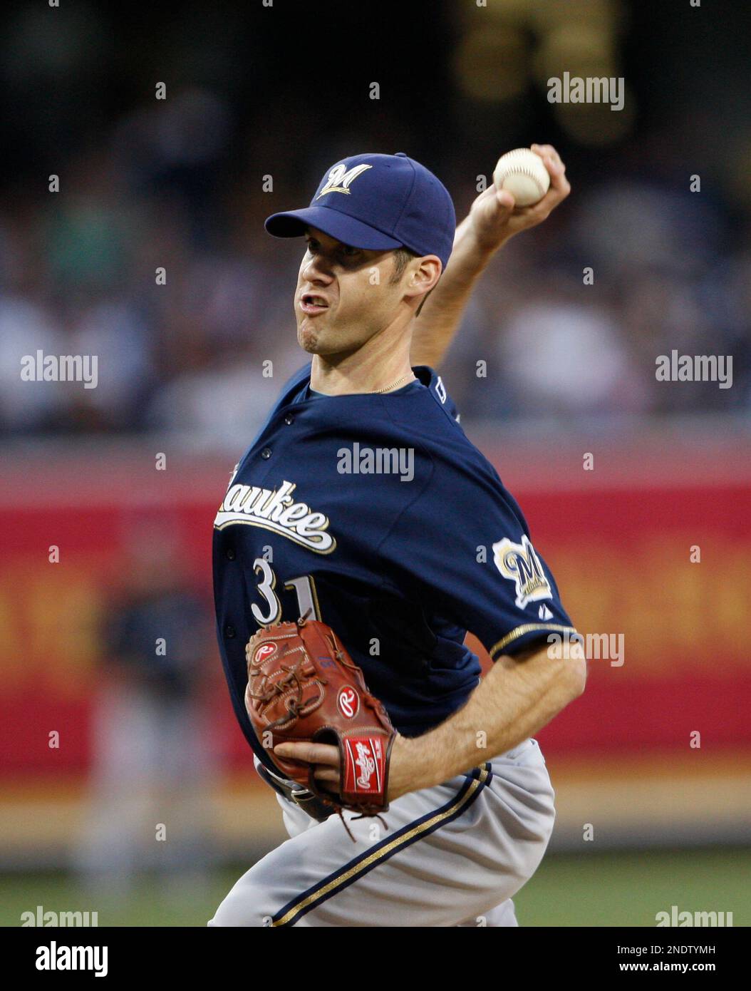 Milwaukee Brewers starting pitcher Dave Bush in a baseball game ...
