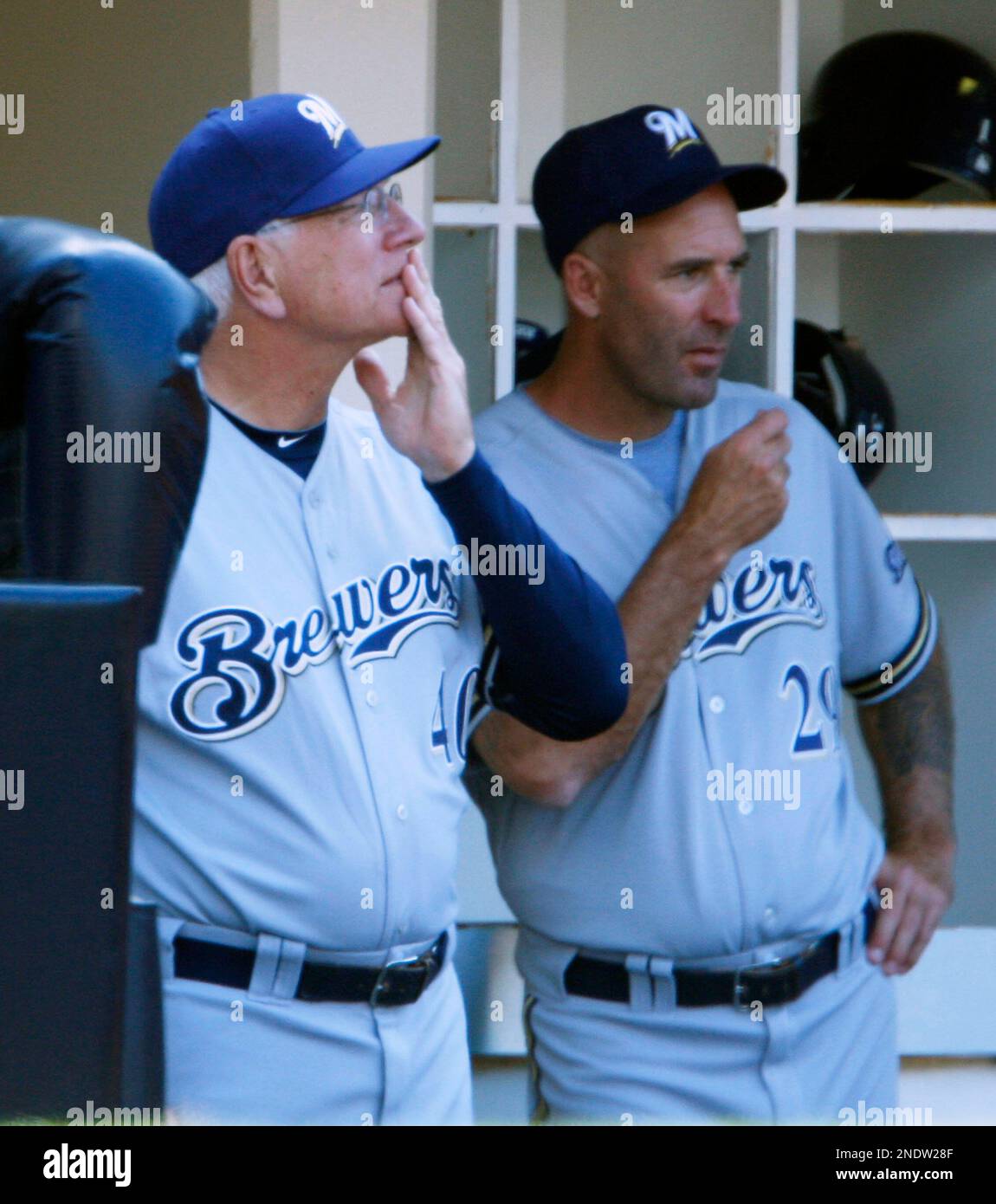Milwaukee Brewers manager Ken Macha, left, and hitting coach Dale Sveum ...
