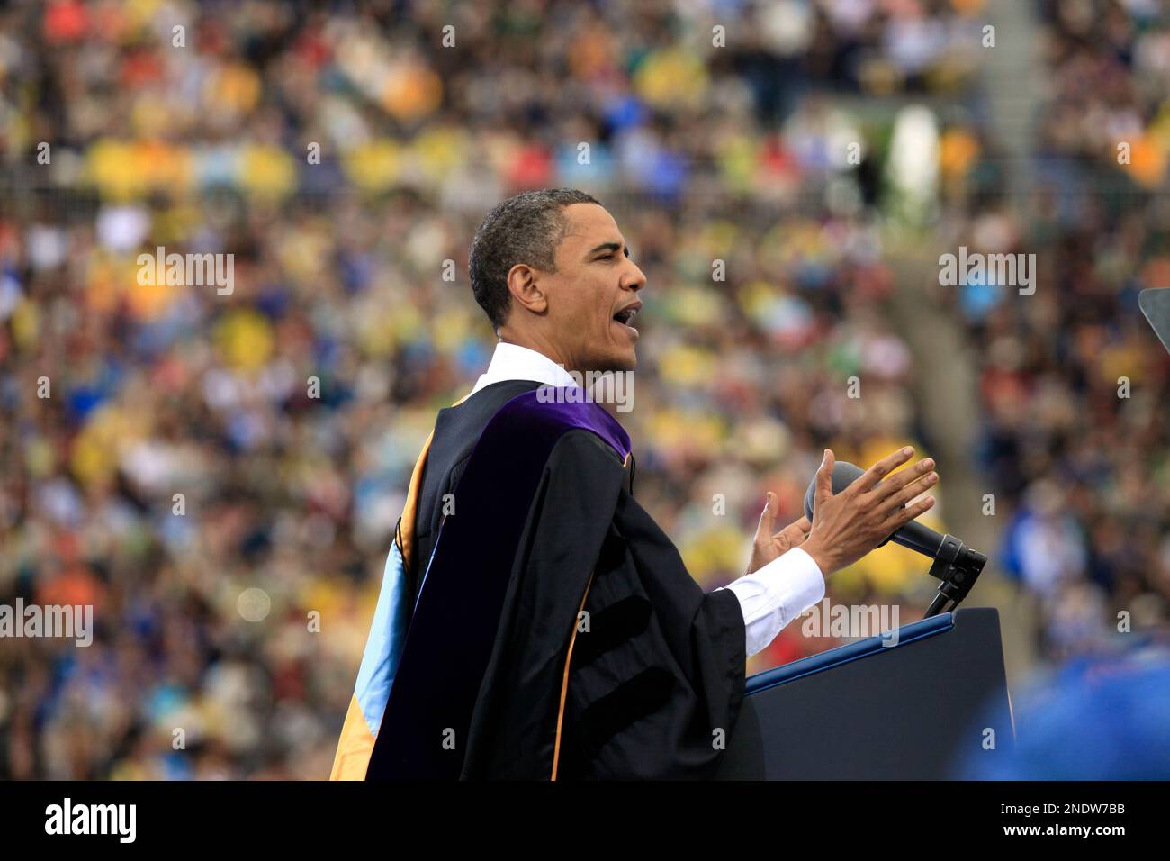 President Barack Obama gives the commencement address at the University ...