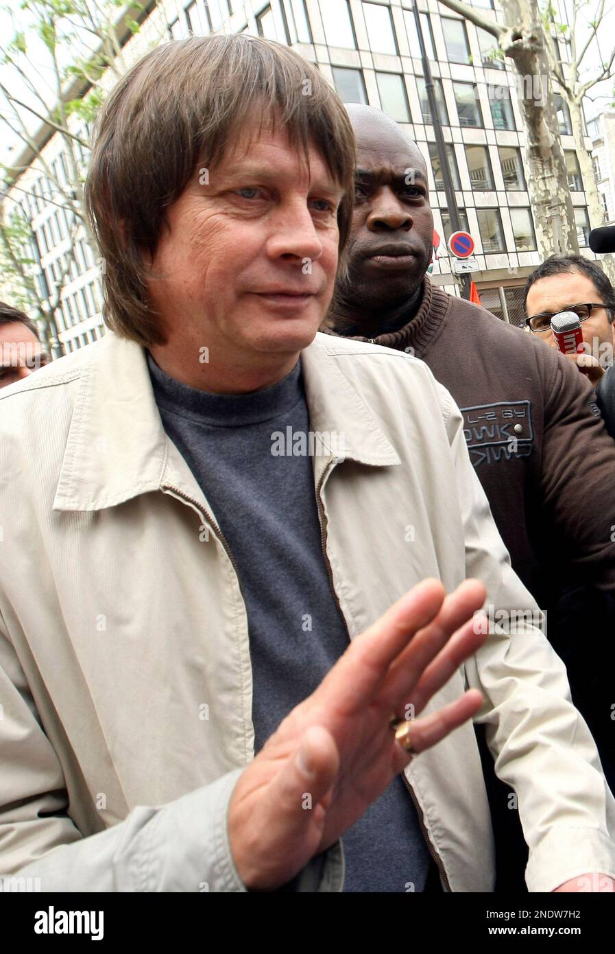 Bernard Thibault, secretary general of the General Confederation of ...