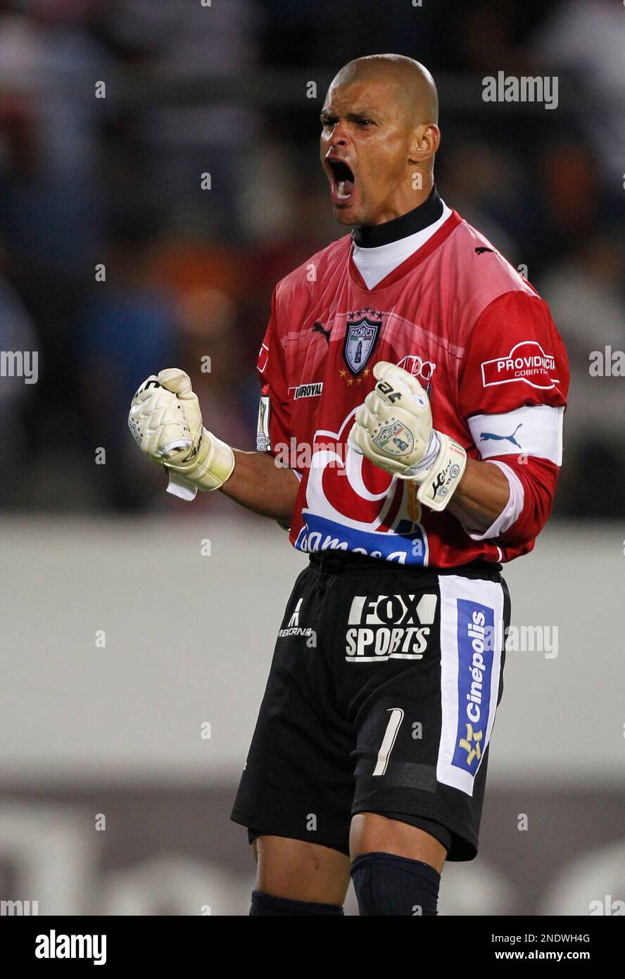 Pachuca's goalkeeper Miguel Calero celebrates his team's goal against ...