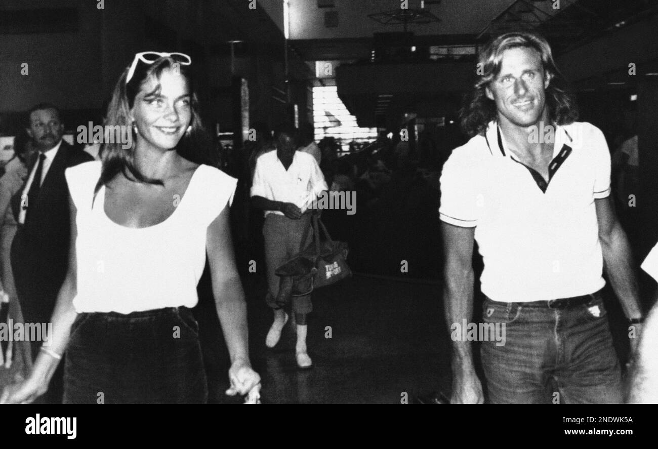 Swedish tennis star Bjorn Borg heads through Los Angeles International ...