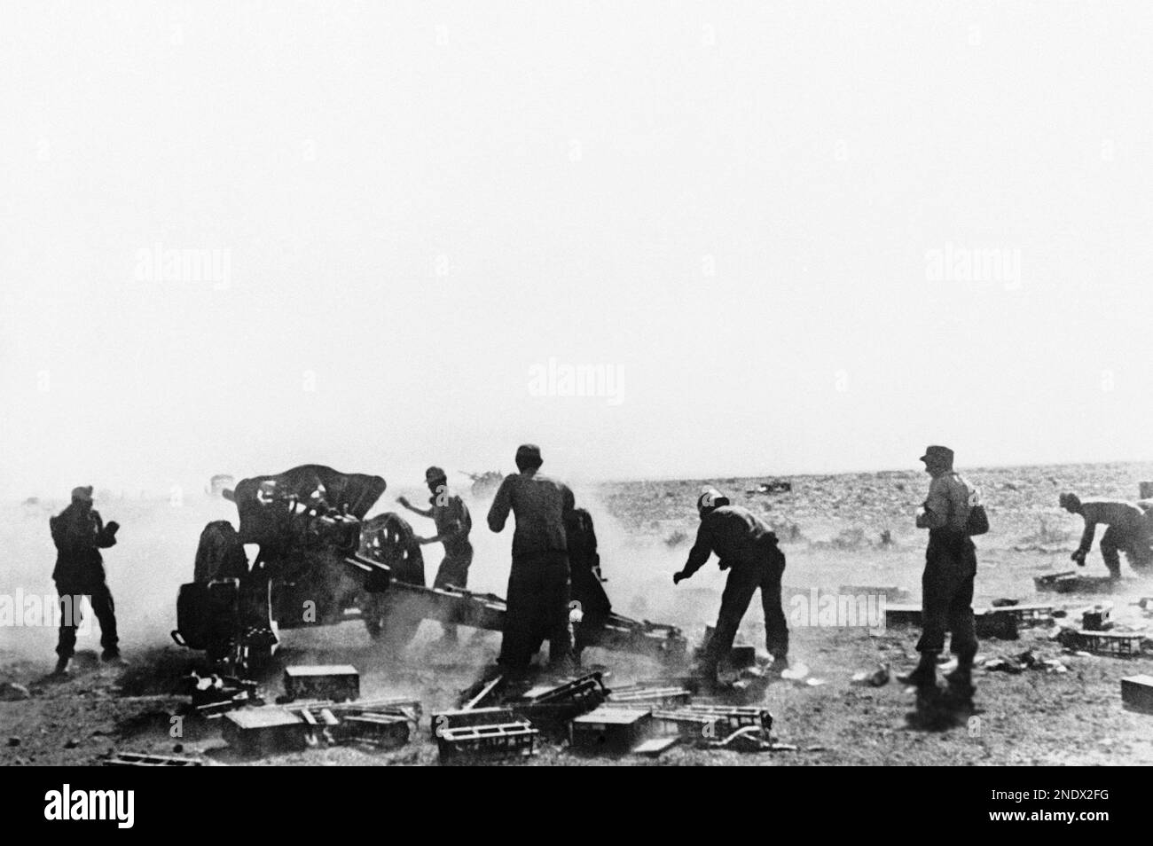 An artillery unit of the German North African corps in Libya in an ...