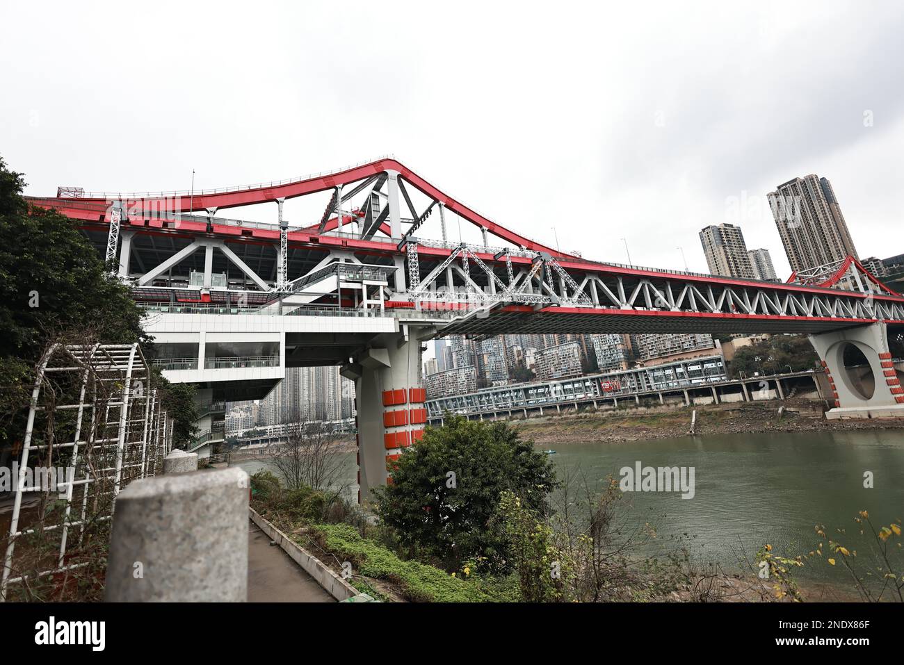 China's first metro station built on the river-crossing bridge ...
