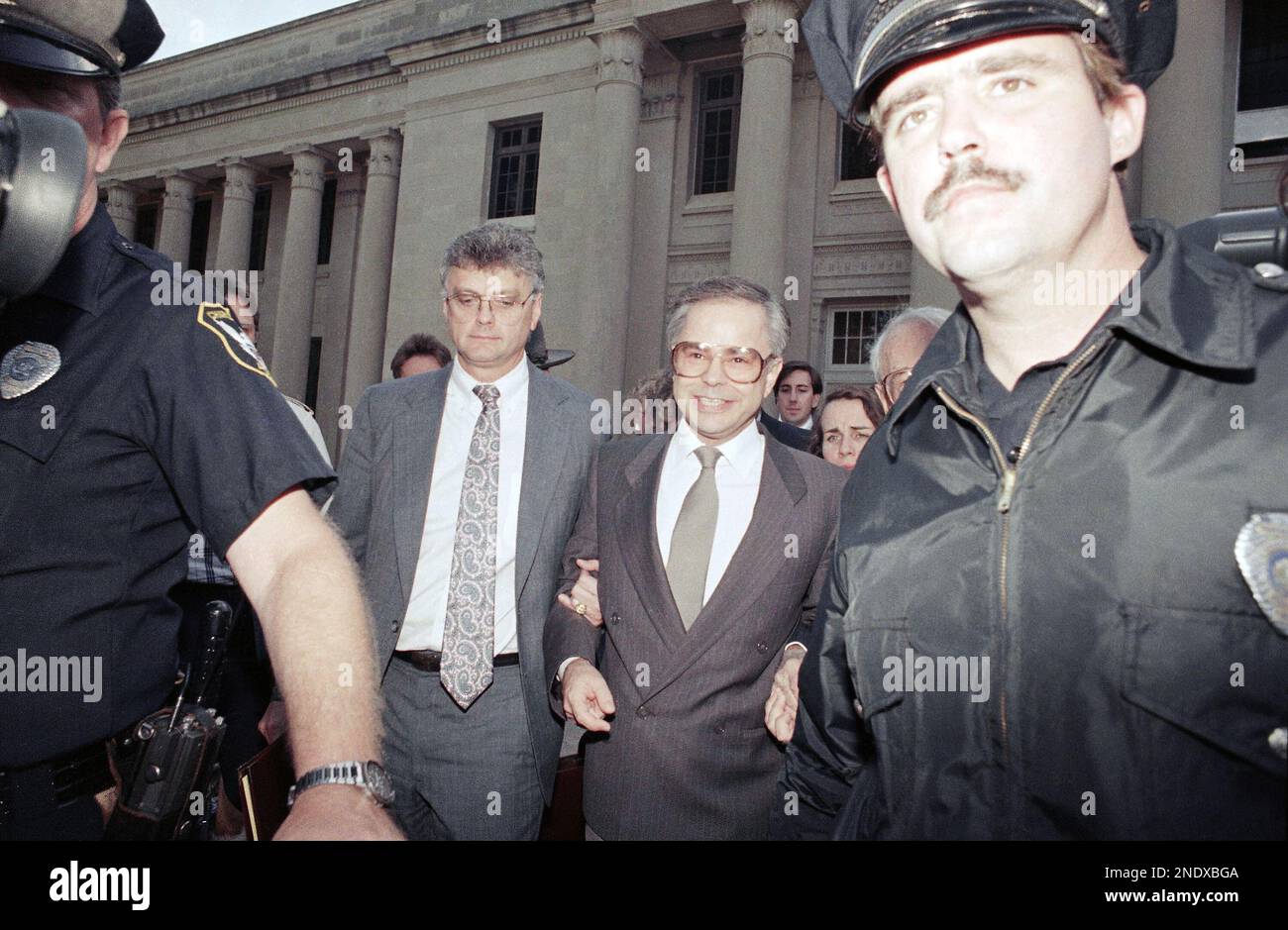 Jim Bakker leaves court with lawyers after guilty verdict in Charlotte ...