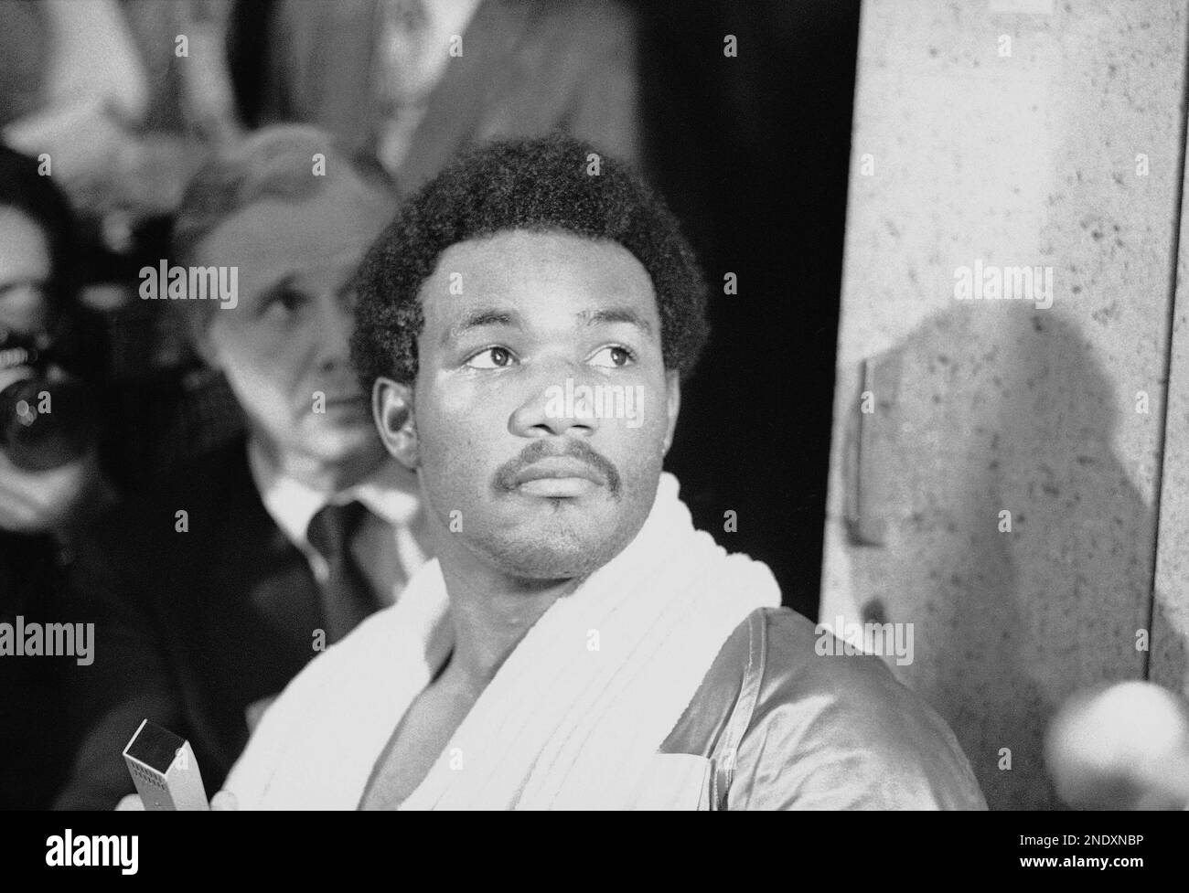 George Foreman, World Heavyweight champion before his fight against Joe ...