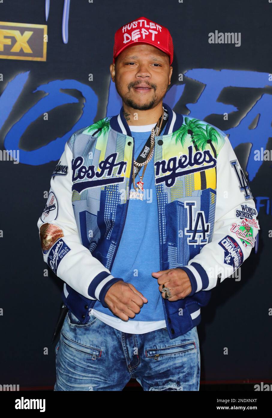 De' Aundre Bonds arrives at The red carpet for the premiere of the ...