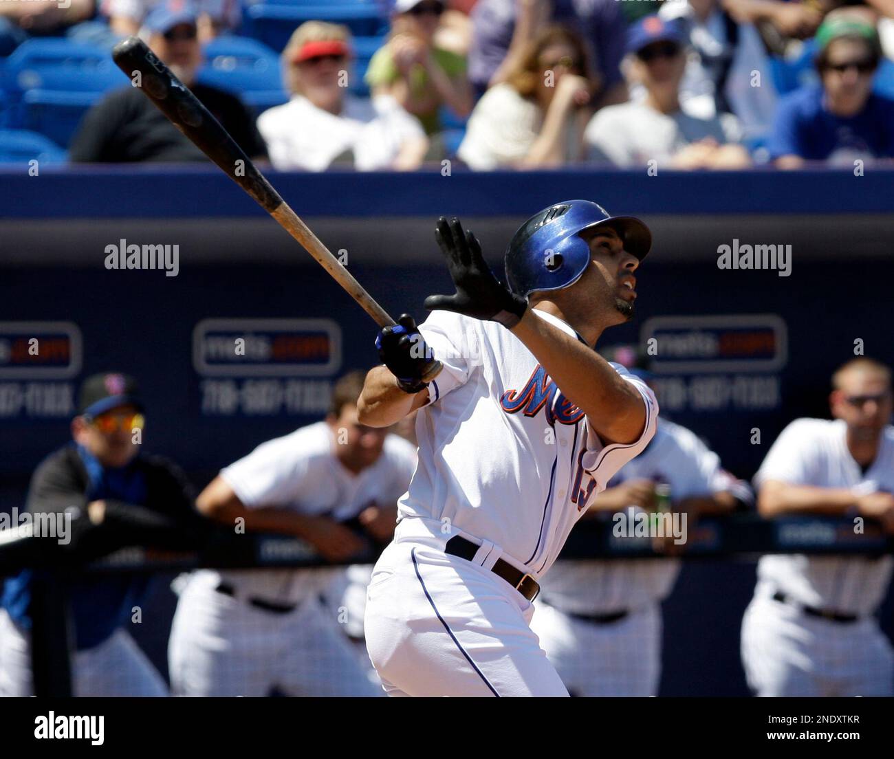 New York Mets' Alex Cora during the spring training baseball game in ...