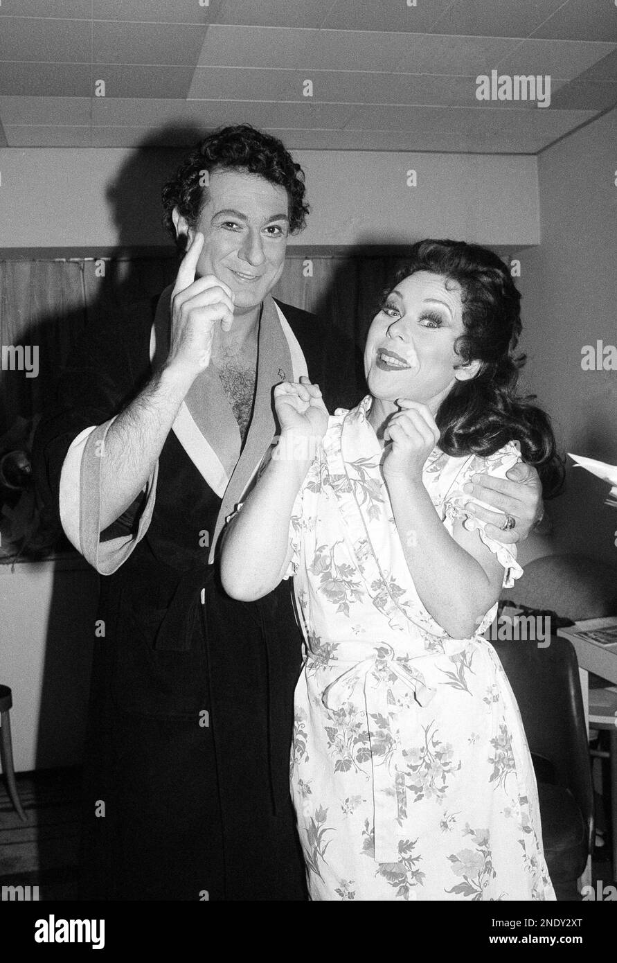 Tenor Placido Domingo and Soprano Renata Scotto exude confidence in a ...