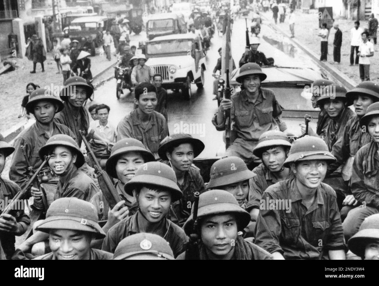 South Vietnamese armed forces entering Da Nang, South Vietnam on March ...
