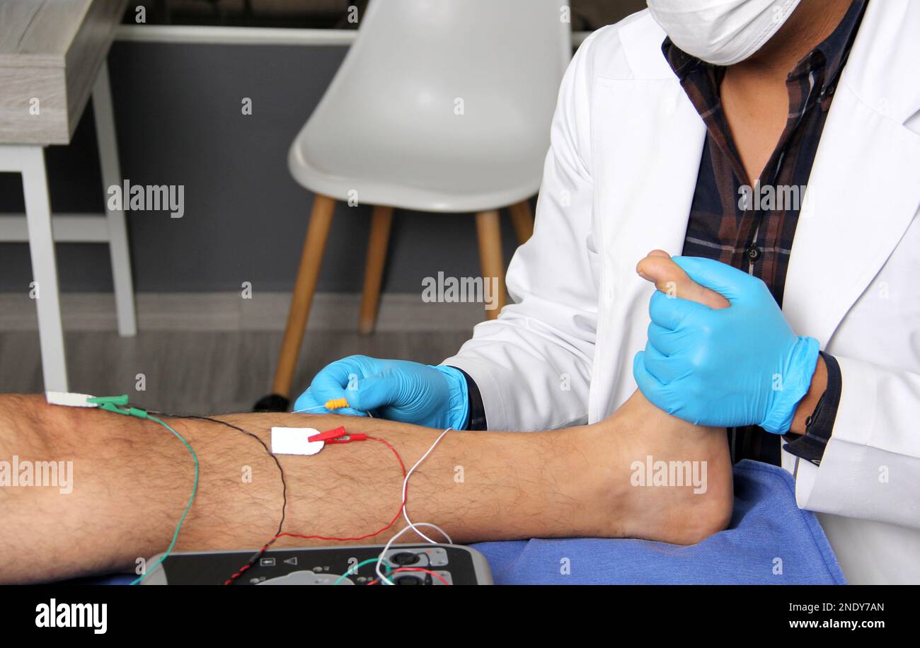 Electromyography in the lower limbs, graphic recording technique of the ...