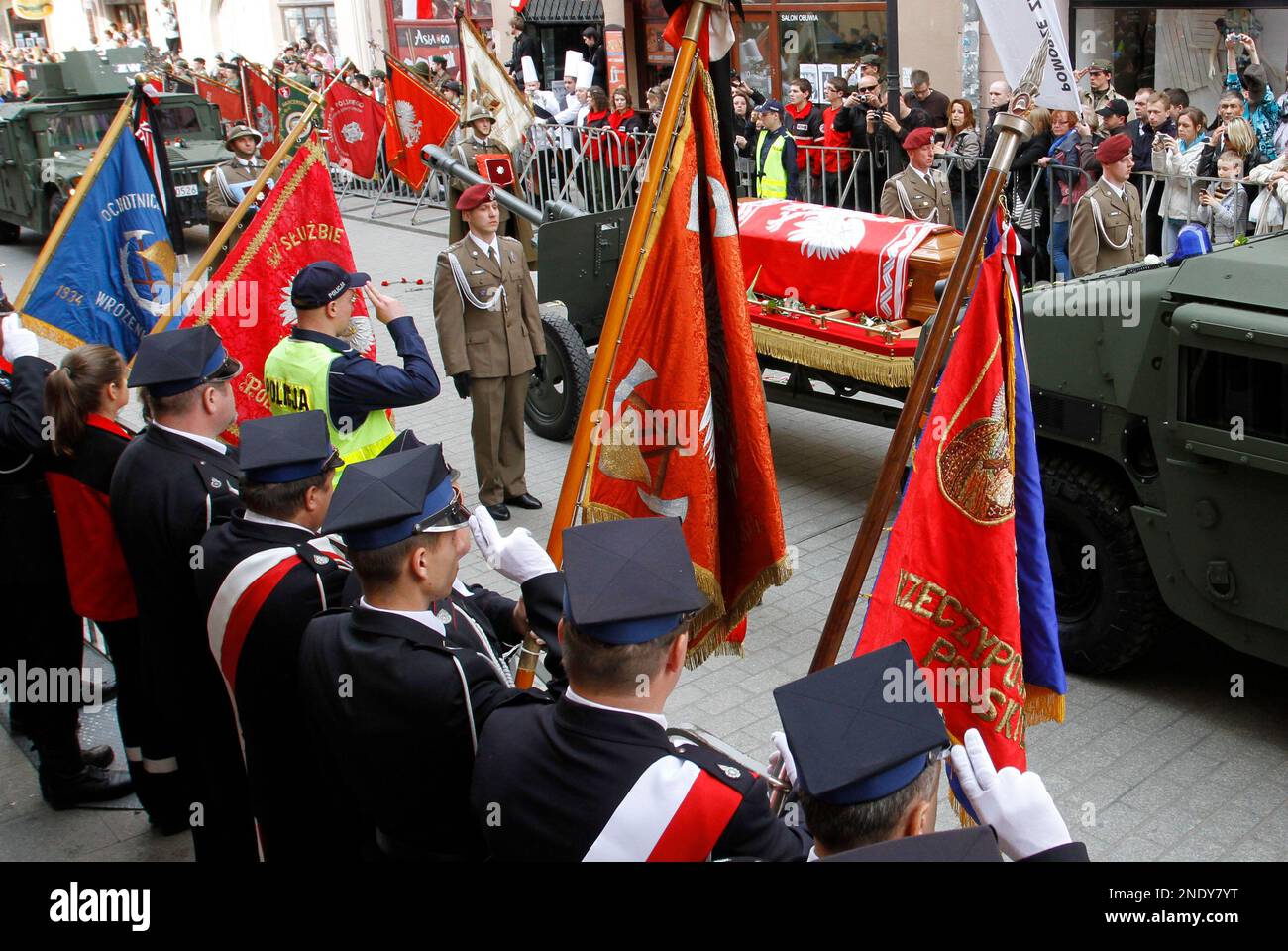 People salute in front of the coffin of late Polish President Lech ...