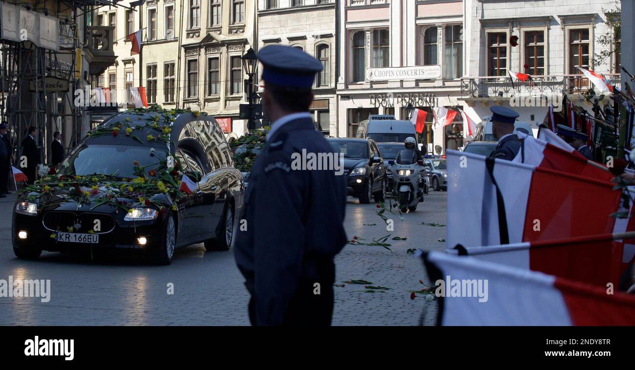 Hearses with the coffins of the late Polish President Lech Kaczynski ...