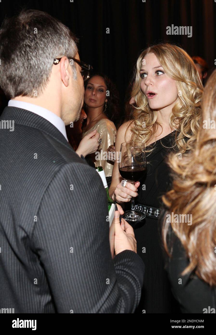 Jennifer Morrison attends Friends Without A Border's First Annual Los ...