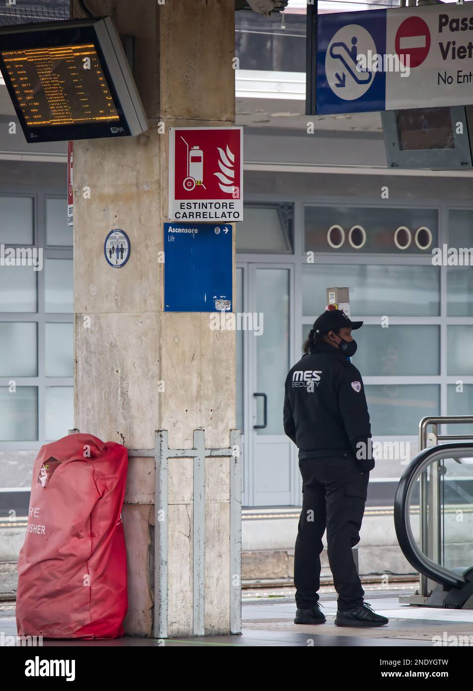 Security guard at the Bologna Centrale railway station. Italy Stock ...