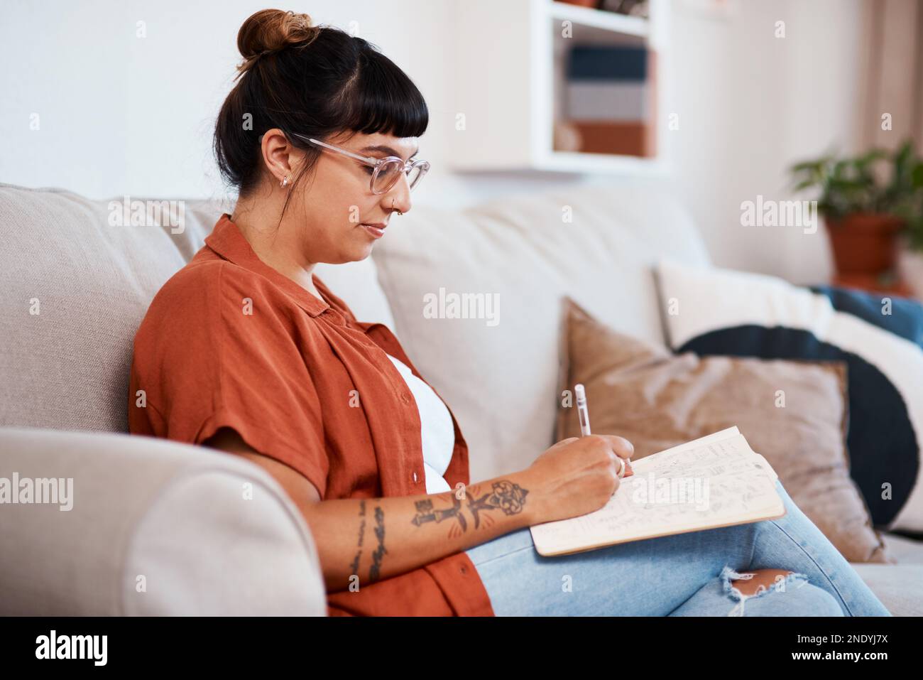 Share whats on your mind through art not social media. an attractive ...